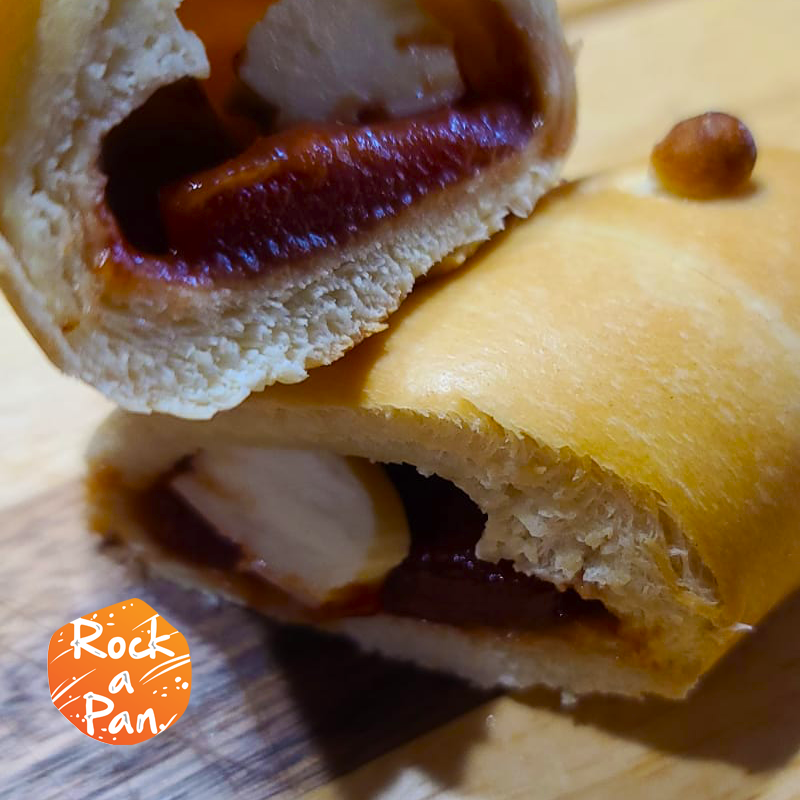 Cachito Guaya Queso Crema – Panaderia Rock a Pan